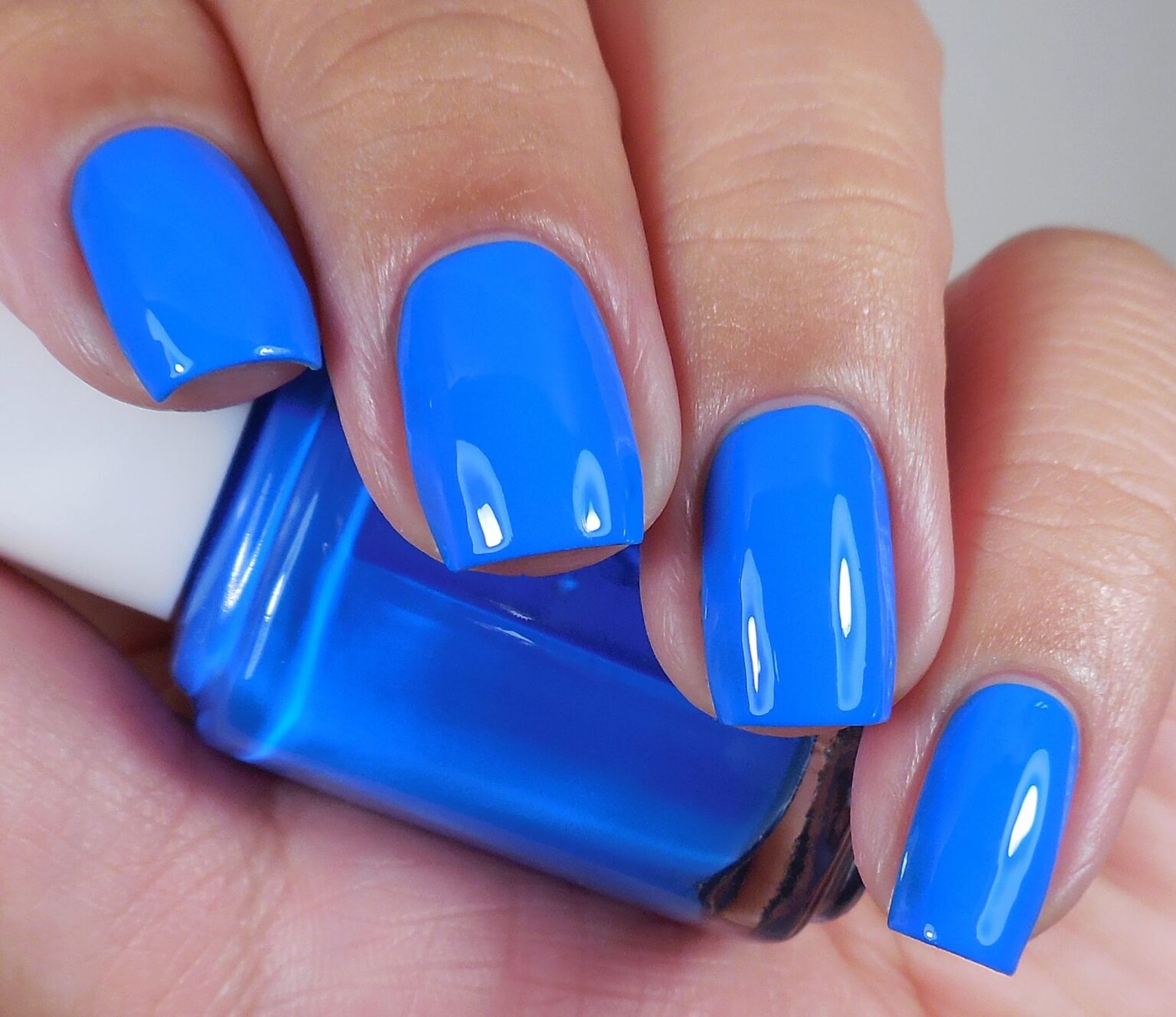 Spring Nail Polish Trends: The Season’s Hottest Colors – Certainly Her